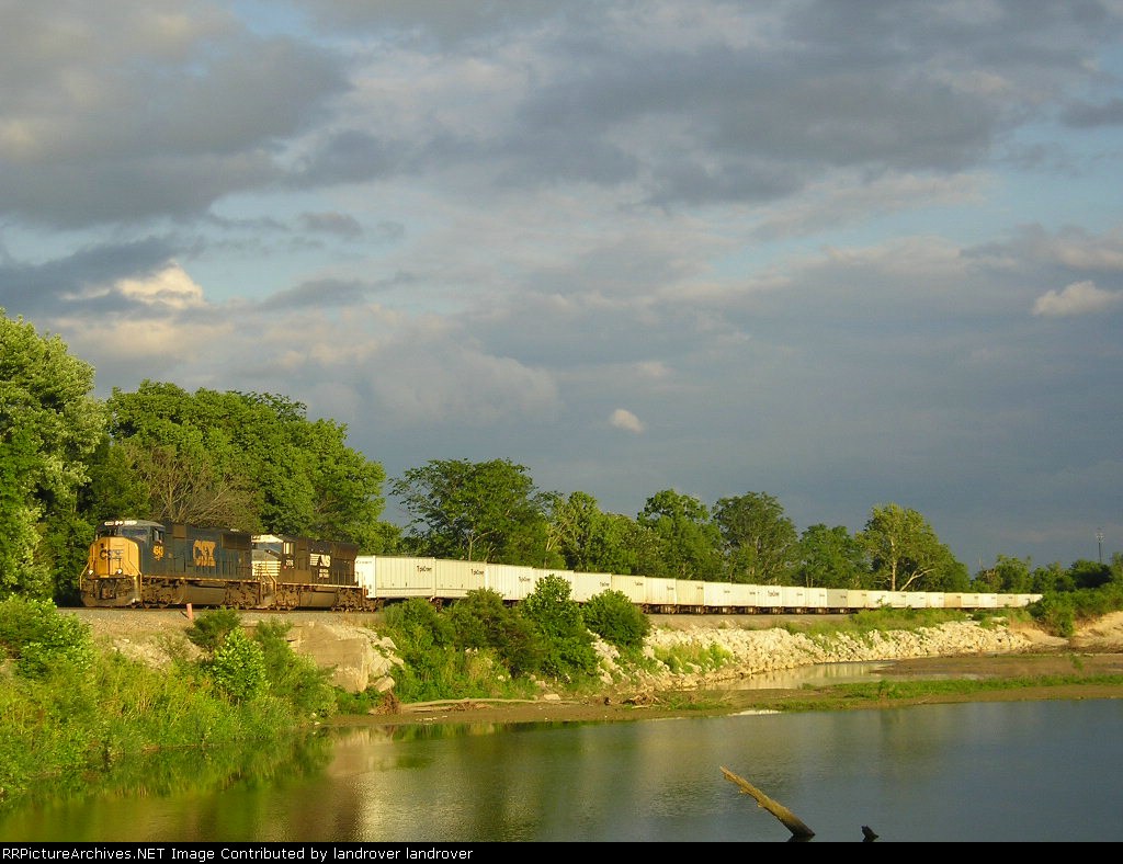 CSXT 4543 On NS 264 Westbound